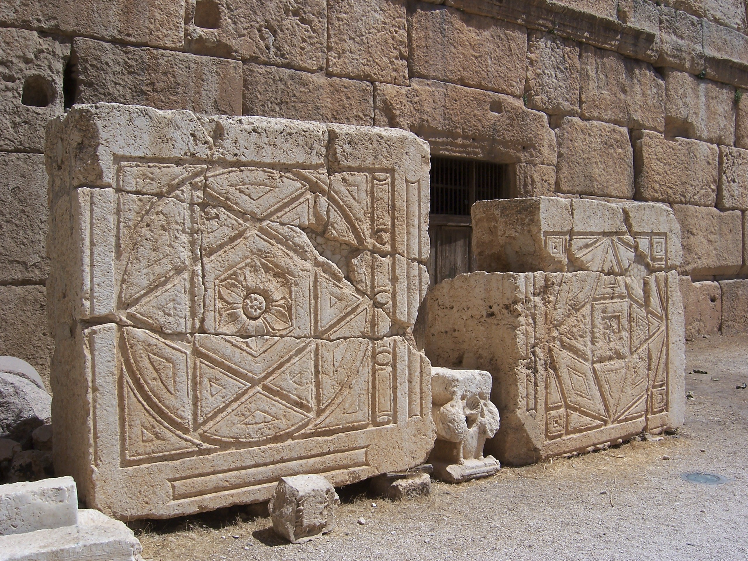 Baalbek & Its Impossible Megaliths - The Ancient Connection