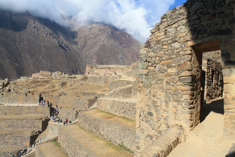 Ollantaytambo's Incredible Megalithic Structures - The Ancient Connection