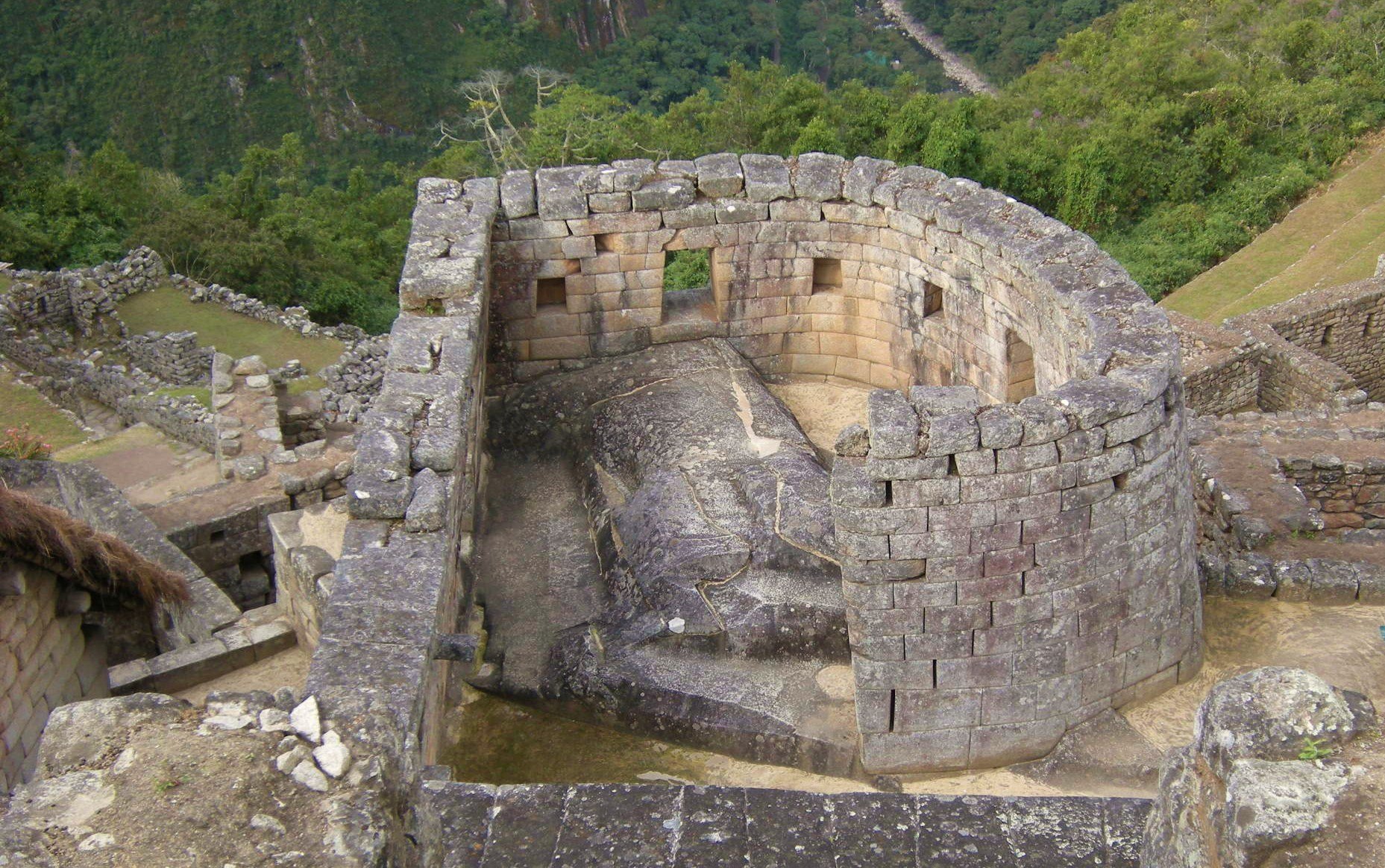 Macchu Picchu: A Megalithic Enigma - The Ancient Connection