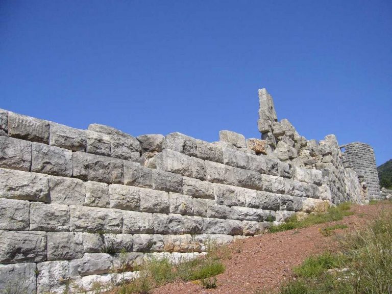 The Megalithic Arcadian Gate - The Ancient Connection