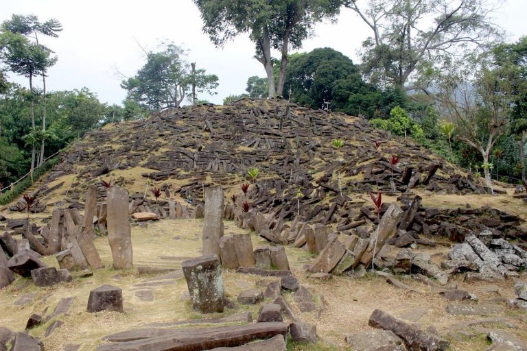 Gunung Padang: An Antediluvian Pyramid? - The Ancient Connection