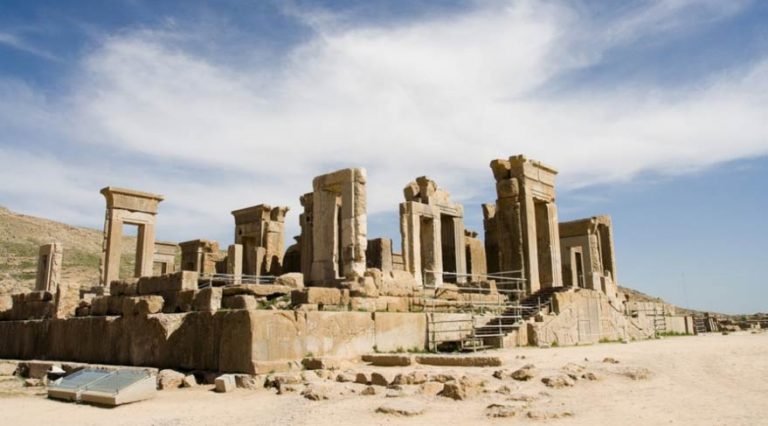Persepolis & Its Imposing Megaliths - The Ancient Connection
