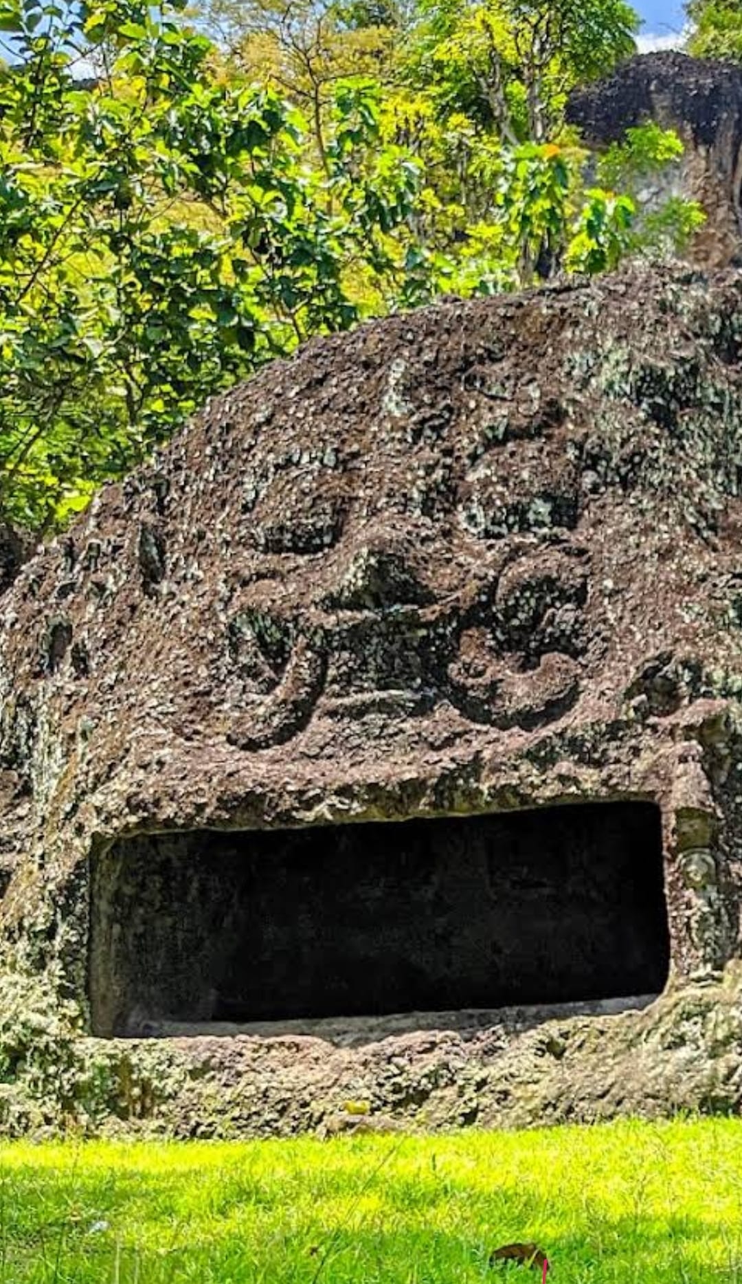 Megaliths of Sundaland - The Ancient Connection